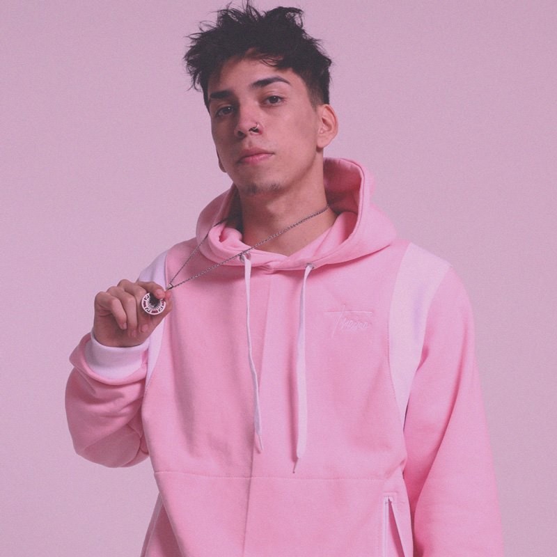 QLOO* - Letra - Young Cister (Feat. Kreamly) | LETRASBOOM.CO...