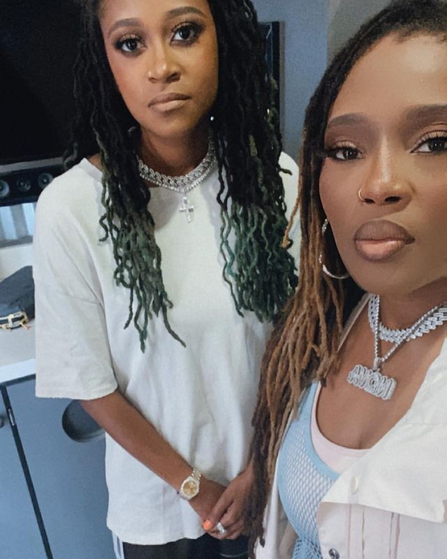 Imagen de NOVA WAV | LETRASBOOM.COM