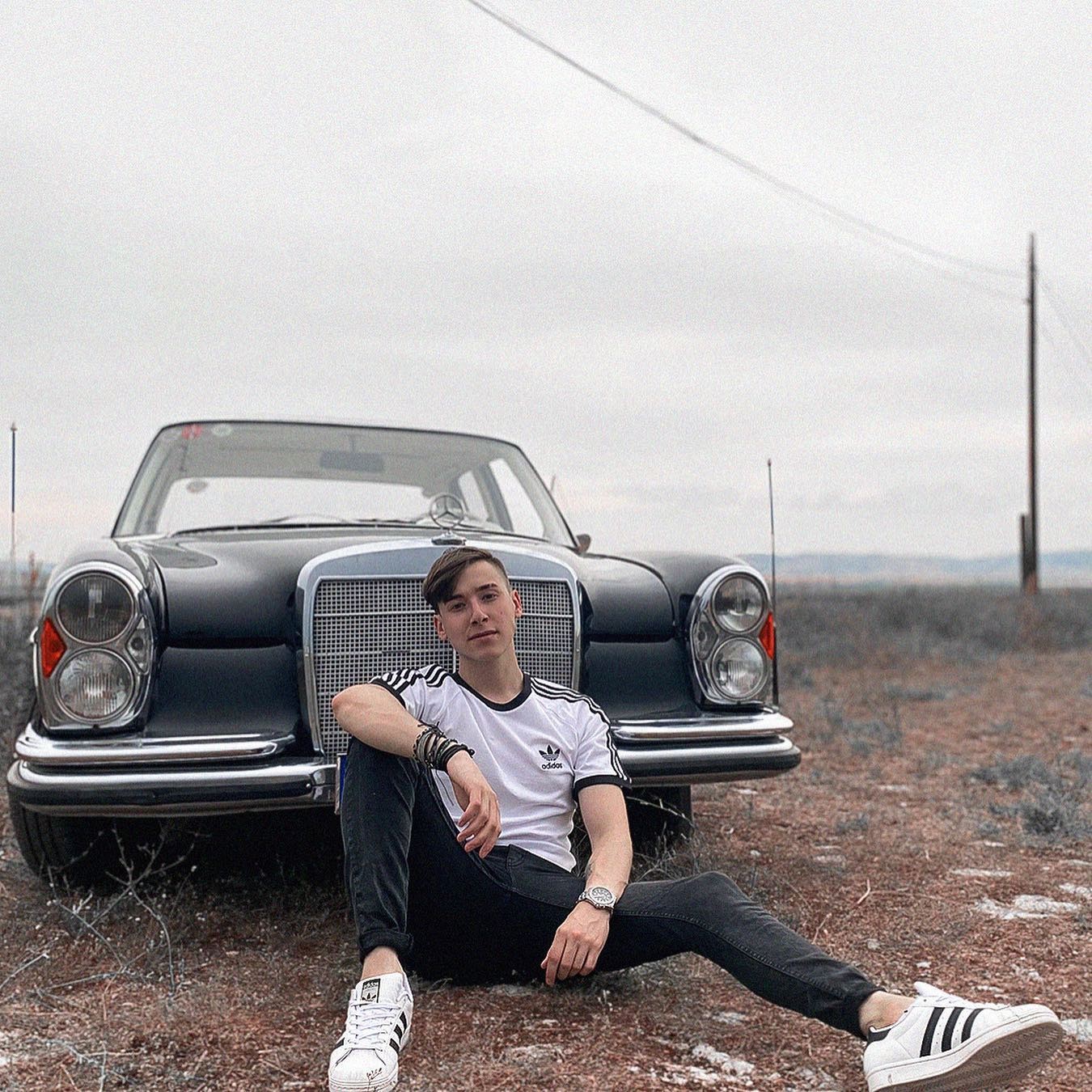 Bella - Текст - Pajak (Feat. Lara Ivanova) | LETRASBOOM...