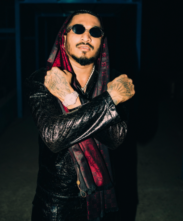 Discografia de DIVINE Lyrics, Songs, and Albums