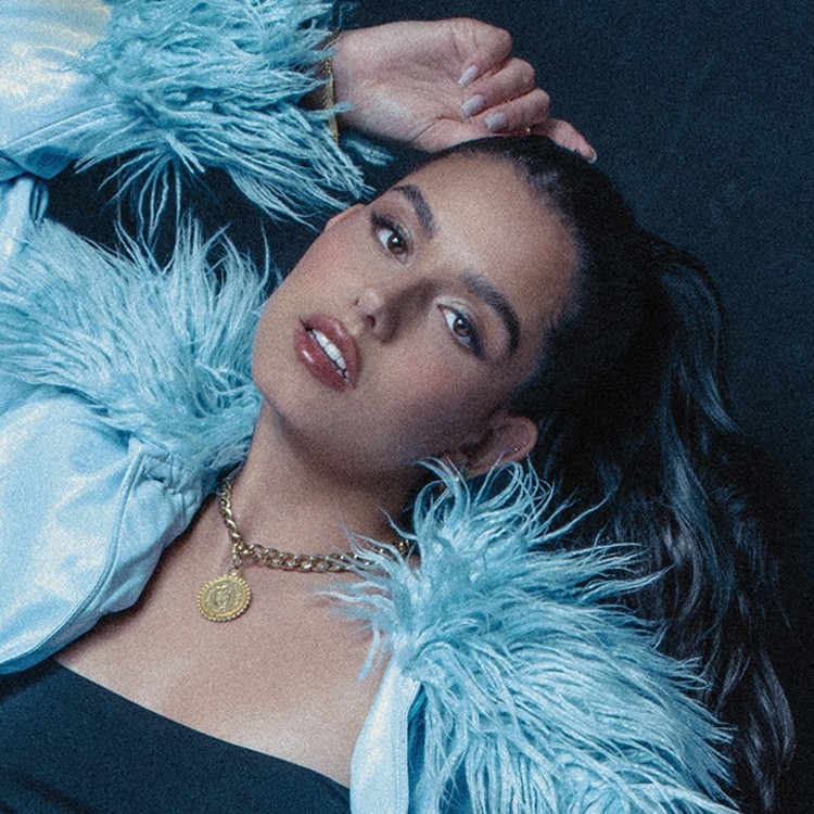 Letra de Do You Love Me - Sofia Camara - Lyrics | LETRASBOOM.COM