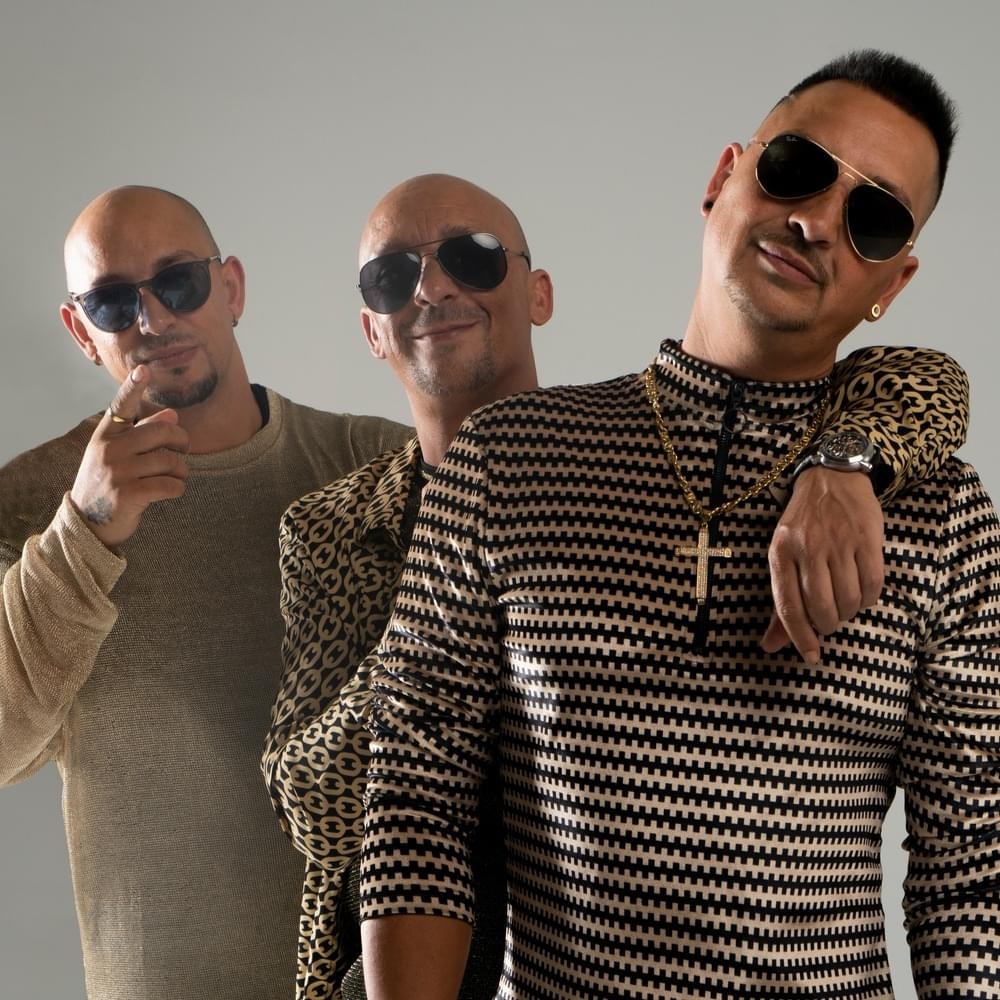 CONTIGO - Letra - Los Yakis | LETRASBOOM.COM