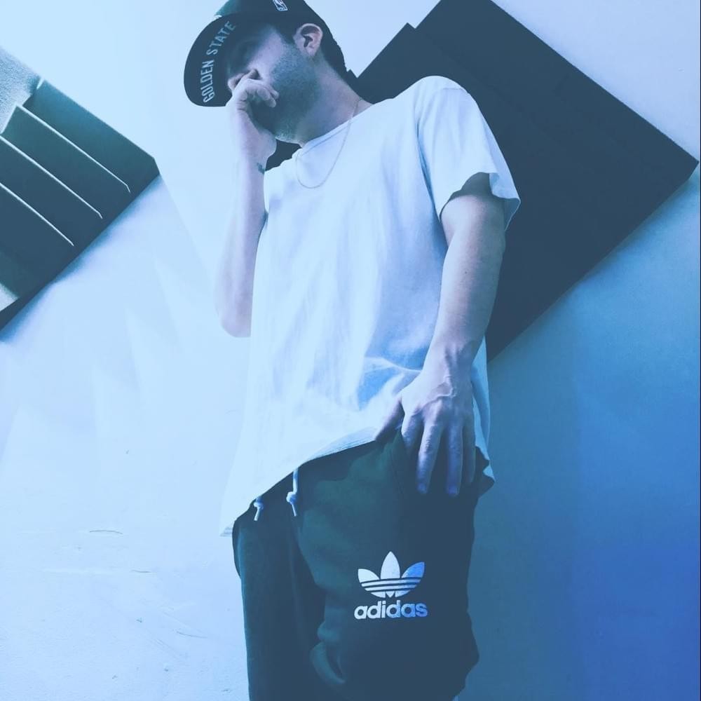 Discografia de Mauro Dembow Lyrics, Songs, and Albums | LETRASBOOM.COM