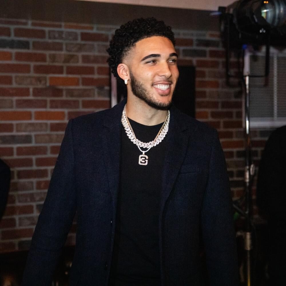 Booted Up - Lyrics - GELO | LETRASBOOM.COM