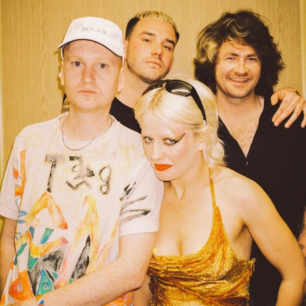 Jerkin’ - Lyrics - Amyl and the Sniffers | LETRASBOOM.COM